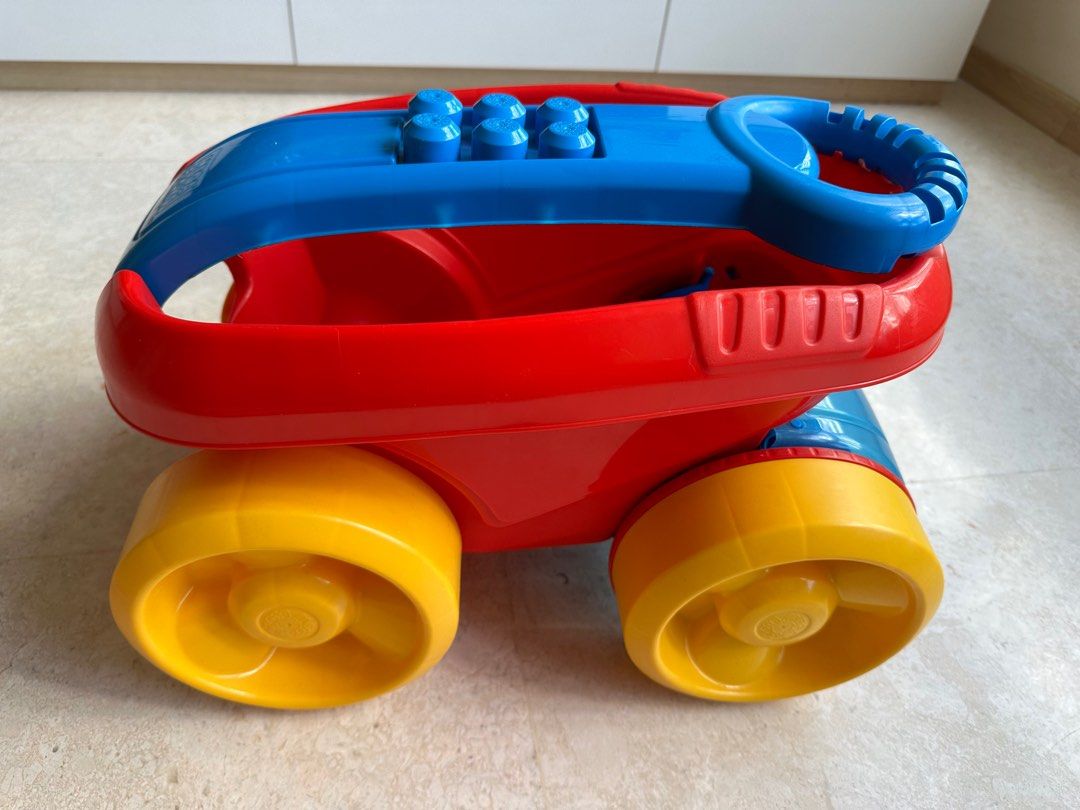 Mega blocks wagon, Hobbies & Toys, Toys & Games on Carousell