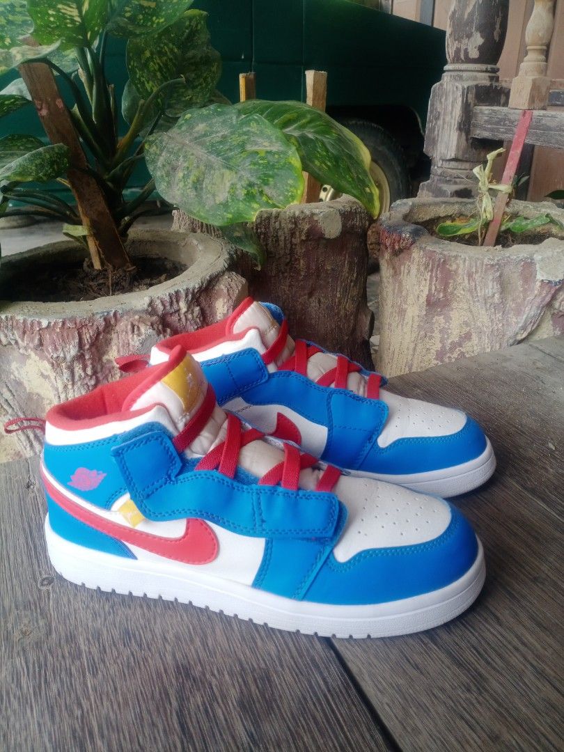 Nike Air Jordan 1 Mid Velcro Doraemon, Fesyen Wanita, Sepatu di Carousell