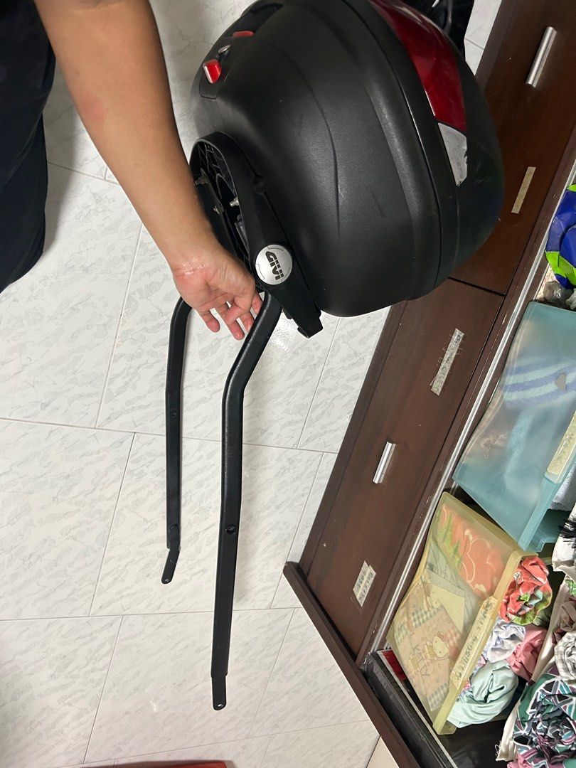 NVX Aerox V1 Kappa box and Givi heavy duty rack, Motorcycles ...