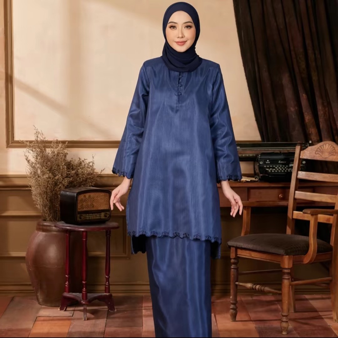 QAAMNIE Nirmala Kurung Raya 2024 Navy Blue, Women's Fashion, Muslimah ...