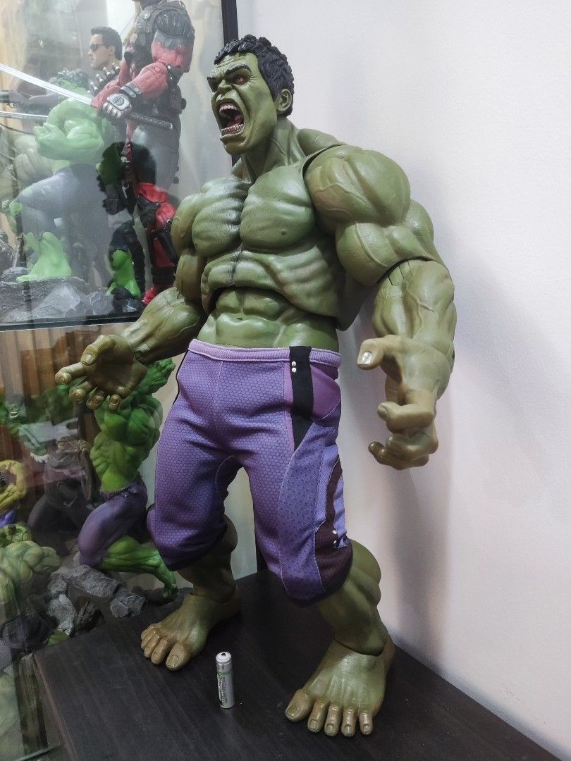 RARE NECA 1/4 Scale Hulk - Biggest Articulated Hulk Figure ever made ...