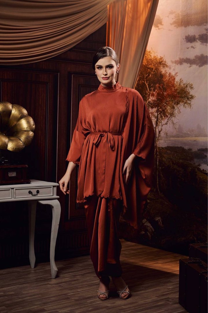 She Dazzle Saloma Luruh - Brick Orange Kurung Raya, Women's Fashion ...