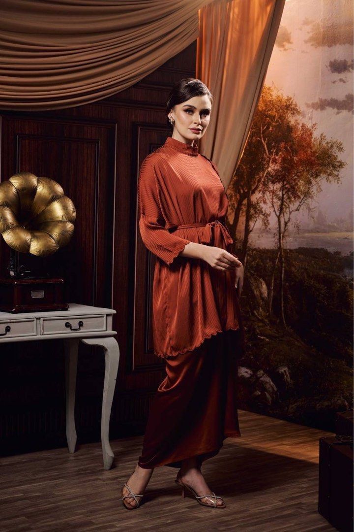 She Dazzle Saloma Luruh - Brick Orange Kurung Raya, Women's Fashion ...