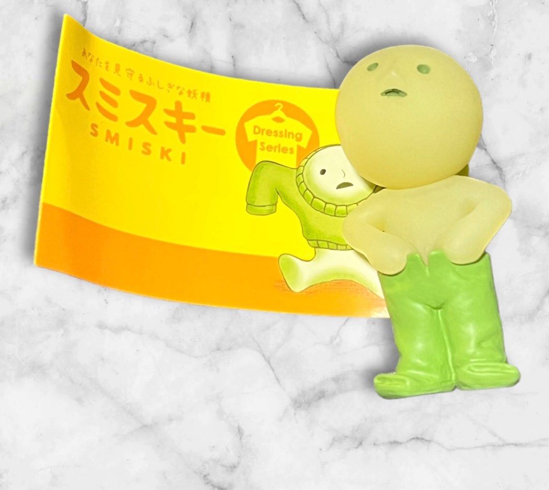 Smiski Dressing Series - pulling pants up, Hobbies & Toys, Toys & Games ...