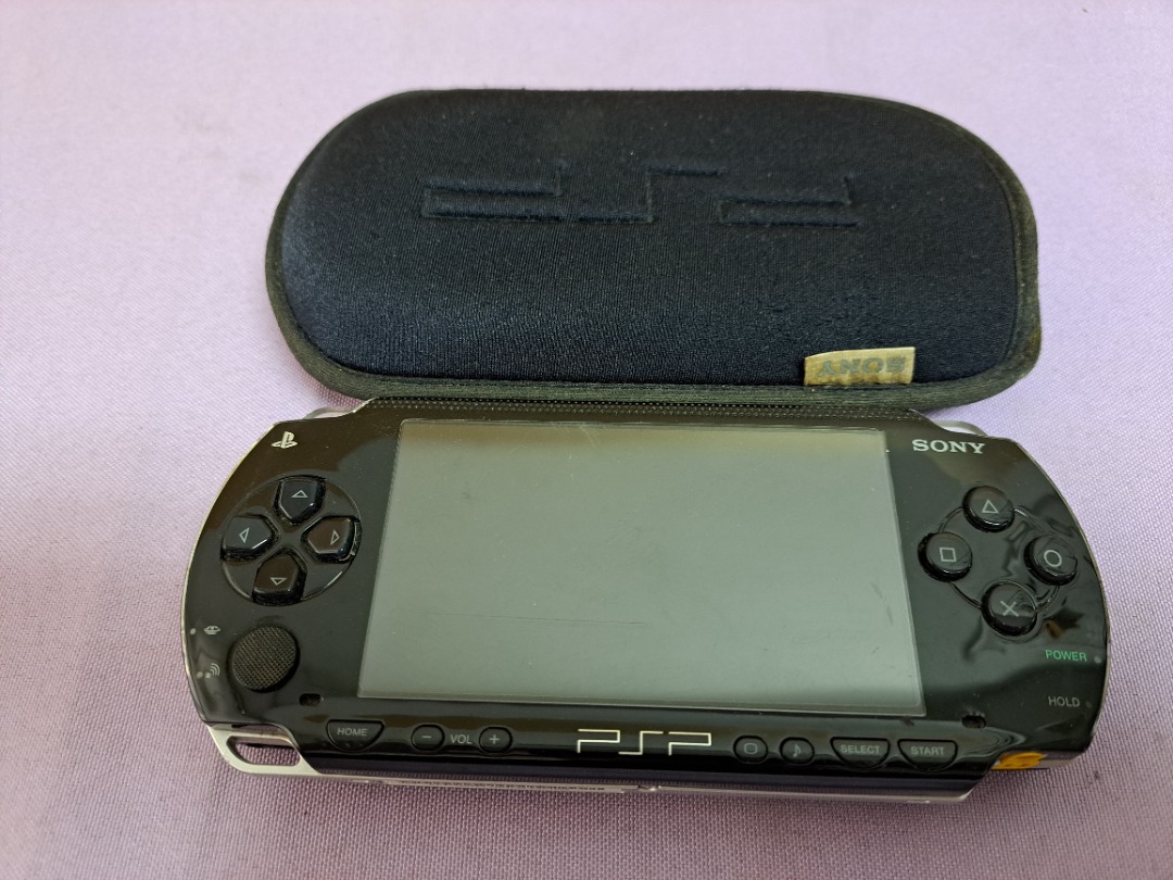 SONY PSP-1006 遊戲機 不知好壞, 當收藏品賣, 電子遊戲, 電子遊戲機, PlayStation - Carousell