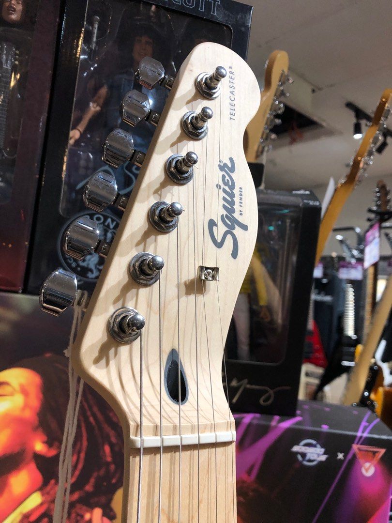 Squier Sonic Telecaster Electric Guitar w/Black Pickguard, Maple FB, Butterscotch Blonde ...