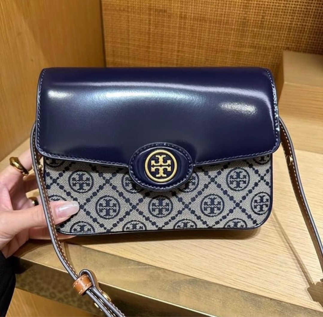 Tory Burch T Monogram Robinson Spazzolato Convertible Shoulder Bag ...