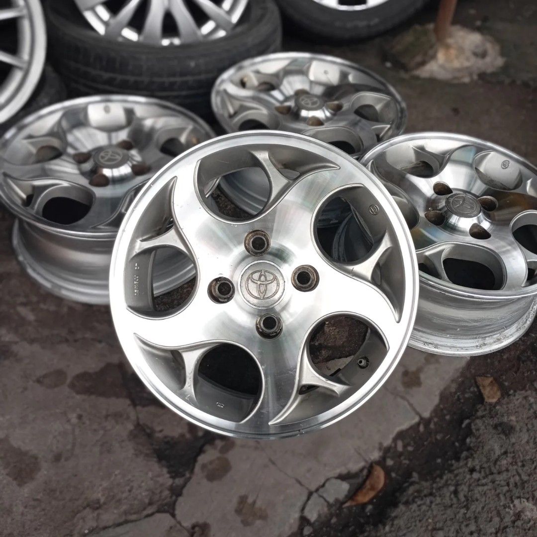 Velg Mobil oem original Toyota Kijang Kapsul Krista, Aksesoris Mobil di ...
