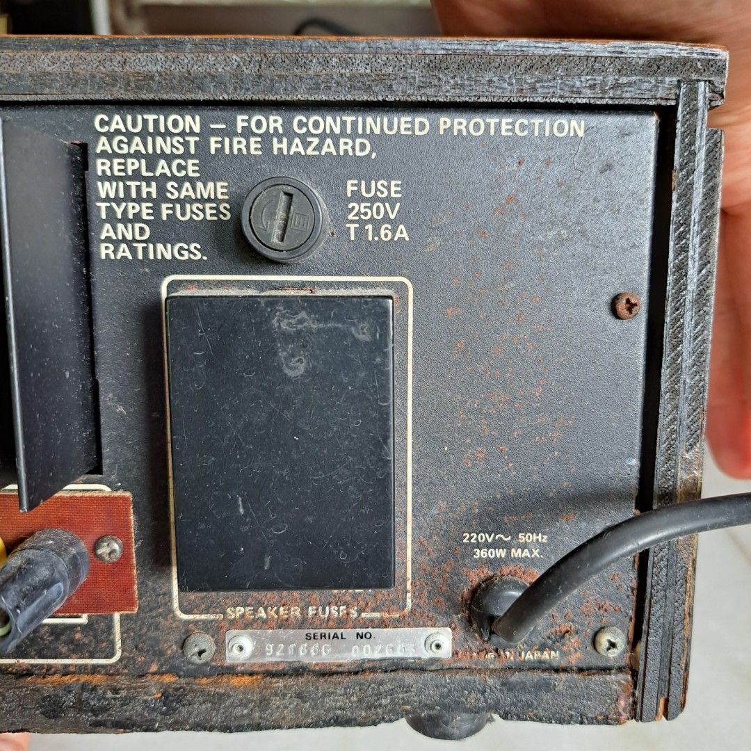 VINTAGE BOSE 550 AM/FM STEREO RECEIVER WITH BUILT-IN EQUALISER TO DRIVE ...