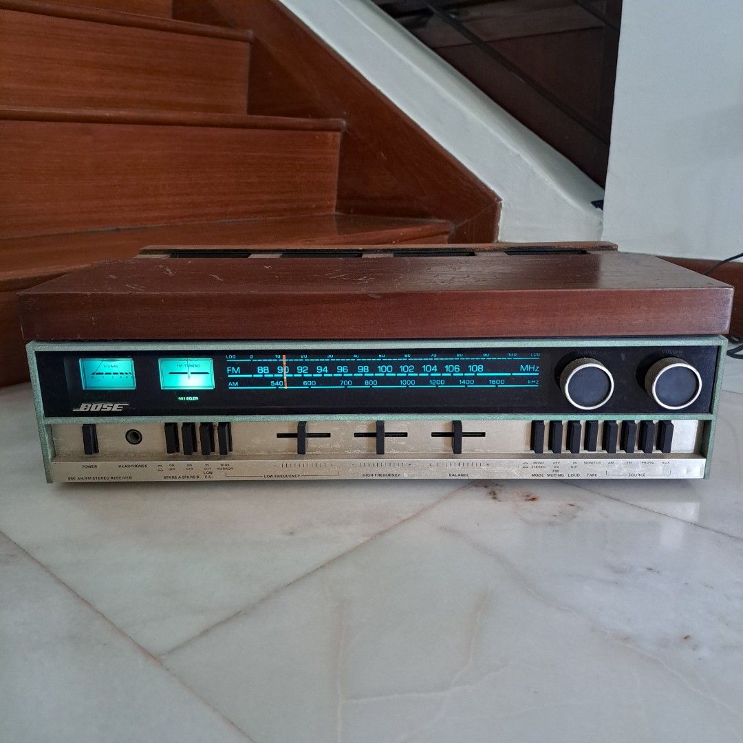 VINTAGE BOSE 550 AM/FM STEREO RECEIVER WITH BUILT-IN EQUALISER TO DRIVE ...