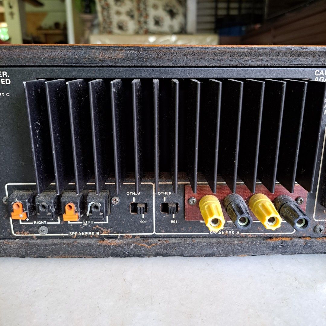 VINTAGE BOSE 550 AM/FM STEREO RECEIVER WITH BUILT-IN EQUALISER TO DRIVE ...