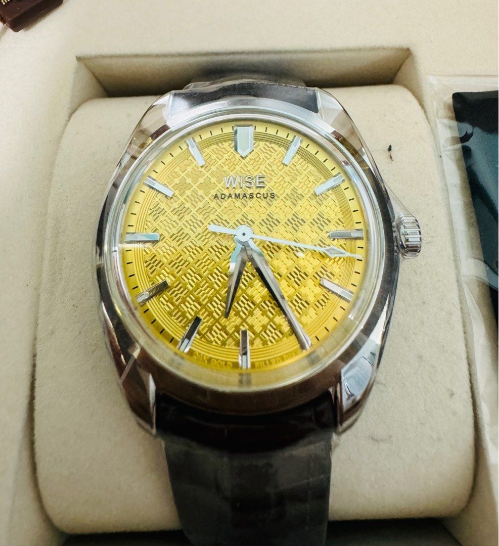 WISE ADAMASCUS AD15 24K Gold, Luxury, Watches on Carousell
