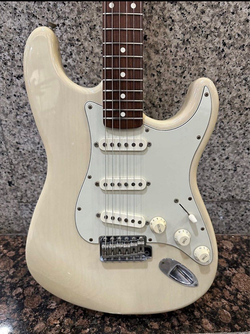 1994 USA made Fender Custom Shop Gene Baker Masterbuilt Blonde Strat ...