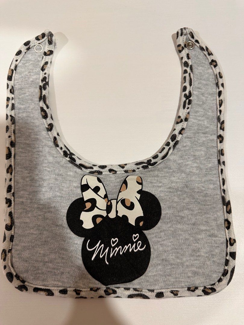 Disney Baby Minnie Mouse bib, Babies & Kids, Babies & Kids Fashion on ...