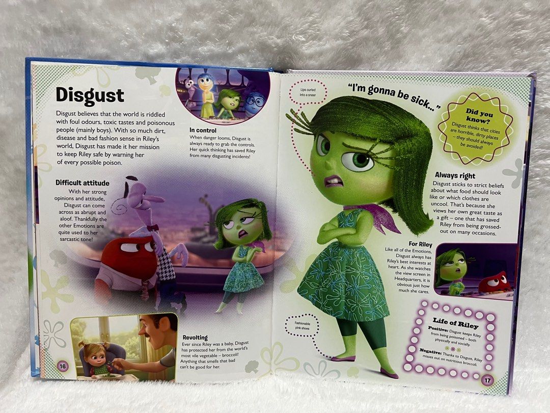 Disney Pixar Inside Out: The Essential Guide, Hobbies & Toys, Books ...