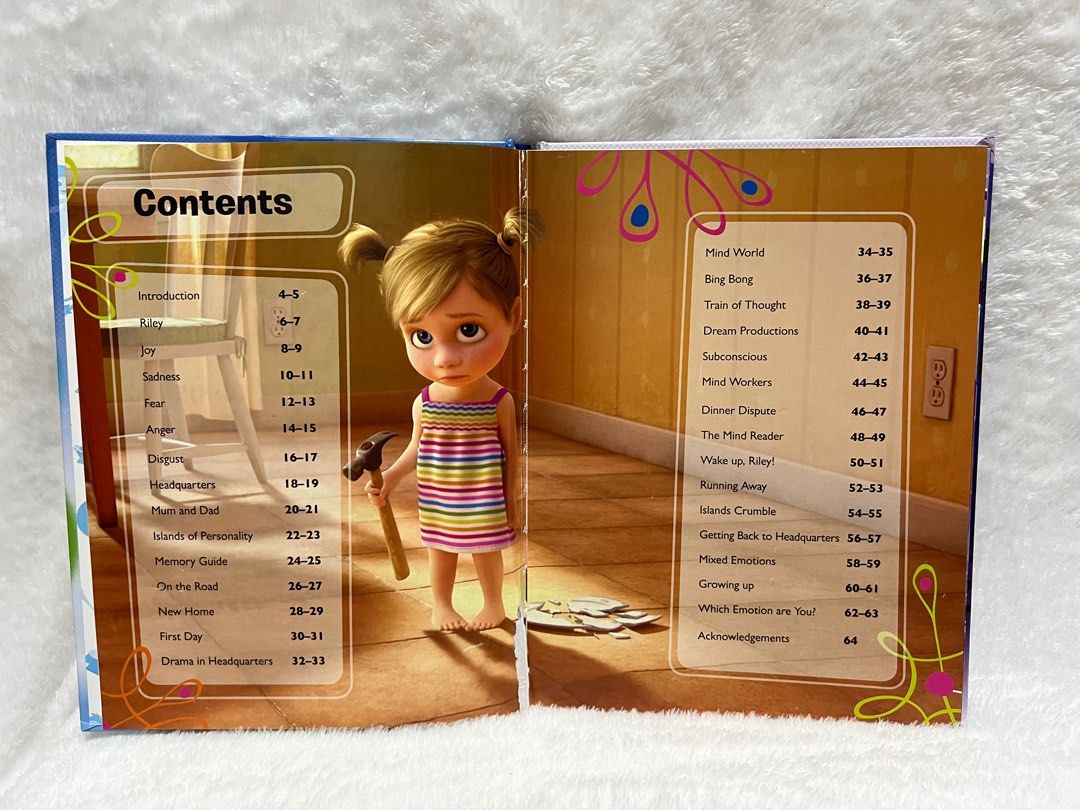 Disney Pixar Inside Out: The Essential Guide, Hobbies & Toys, Books ...