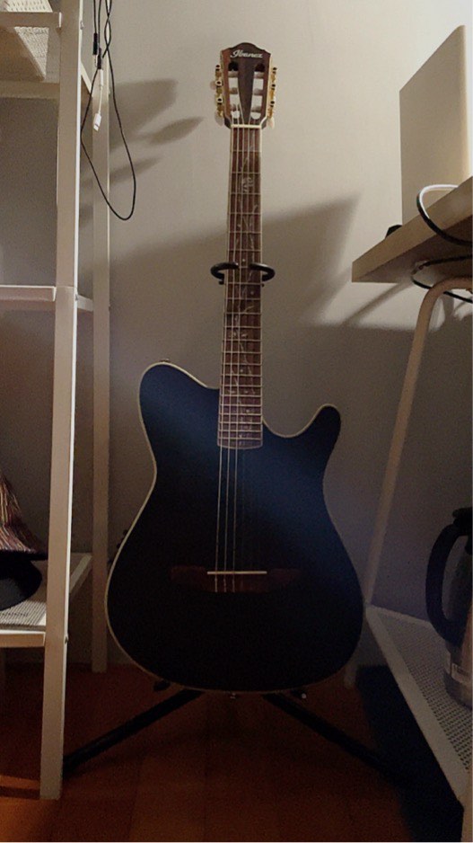 【台灣製】Fancy GS-330 吉他架 木吉他架 電吉他架 貝斯架 bass架 琵琶架 展示架 琴架 烏克麗麗架, 書籍、休閒與玩具 ...