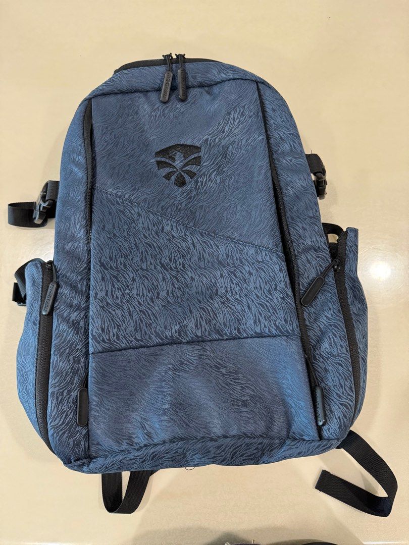 flying eagle skate backpack