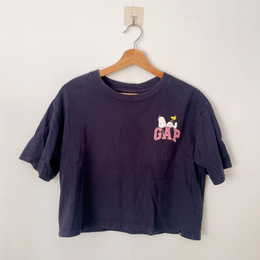 GAP 絕版 Snoopy 短版 短袖 T恤 深藍 圓領 休閒 日常 穿搭 大學生 史努比 可愛, 她的時尚, 上衣, T恤在旋轉拍賣