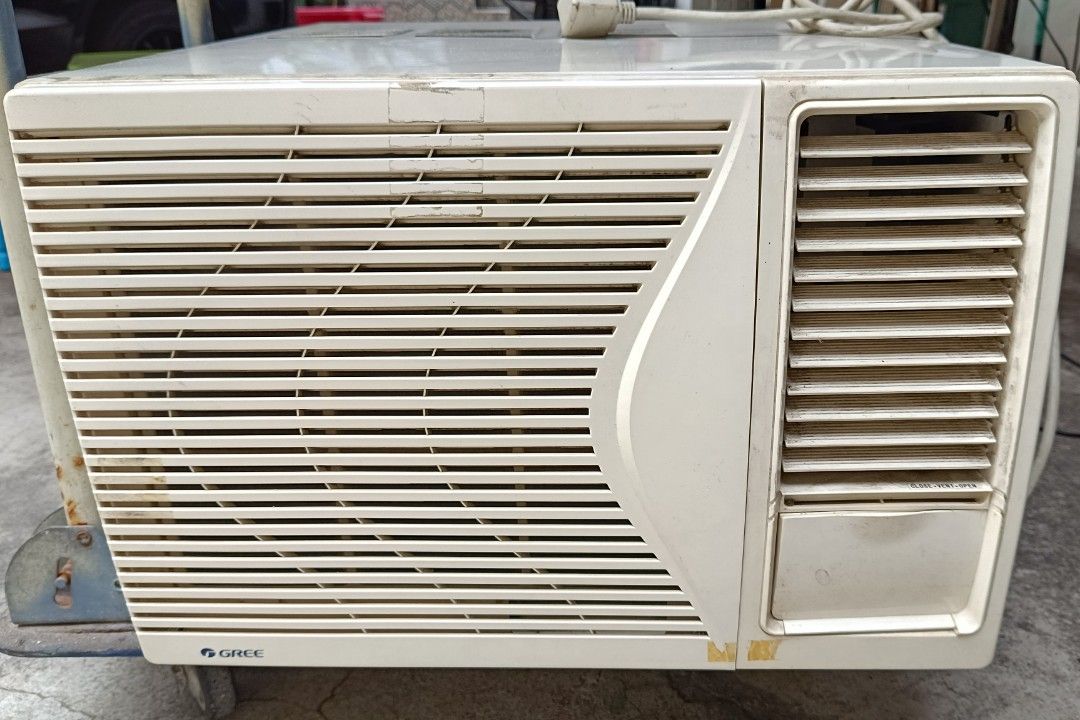 Gree window type aircon, TV & Home Appliances, Air Conditioning and ...
