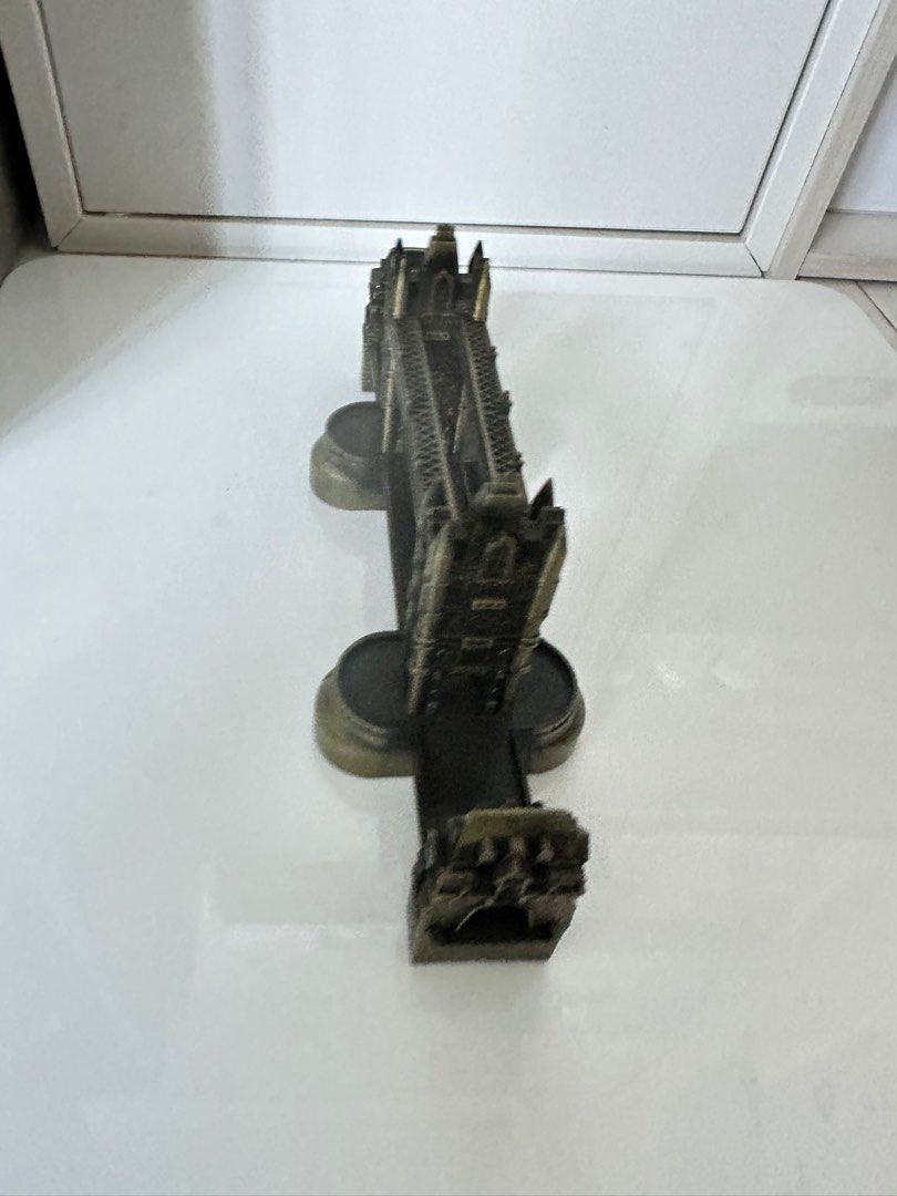 London Bridge metal model - 24@8@4cm, Hobbies & Toys, Toys & Games on ...