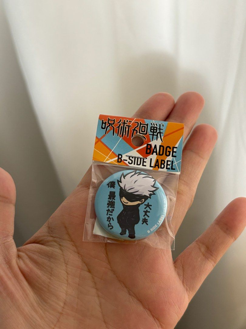 Official Jujutsu Kaisen Satoru Gojo B-side Label Badge Pin, Hobbies ...