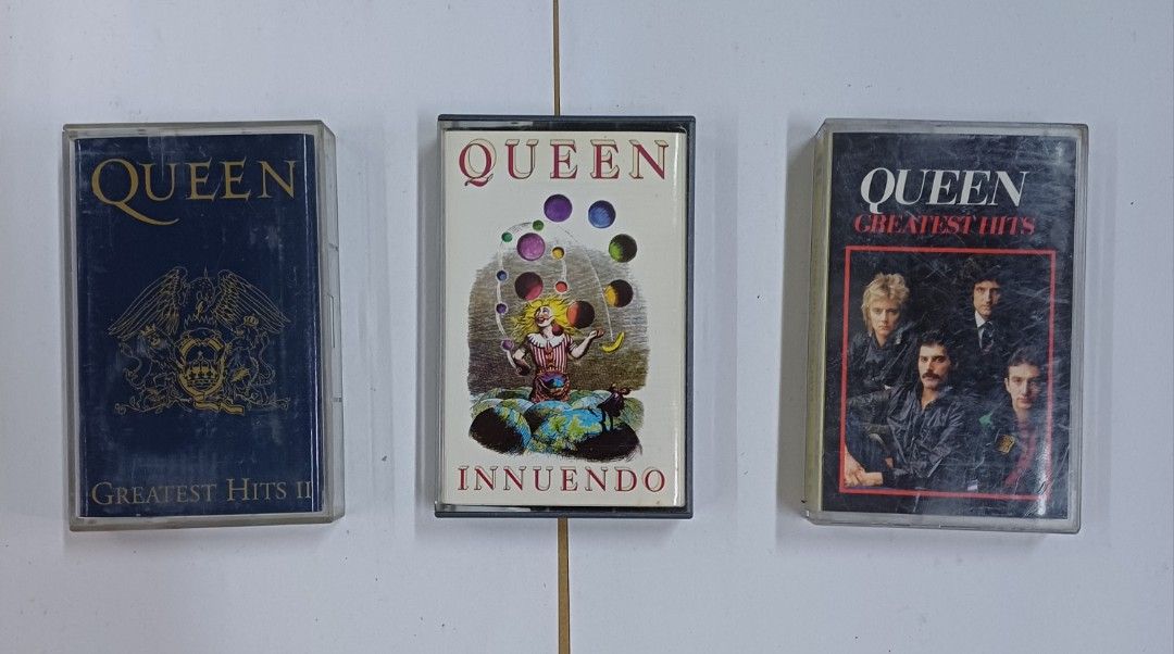 QUEEN GREATEST HIT. - Cassette, Hobbies & Toys, Music & Media, CDs ...