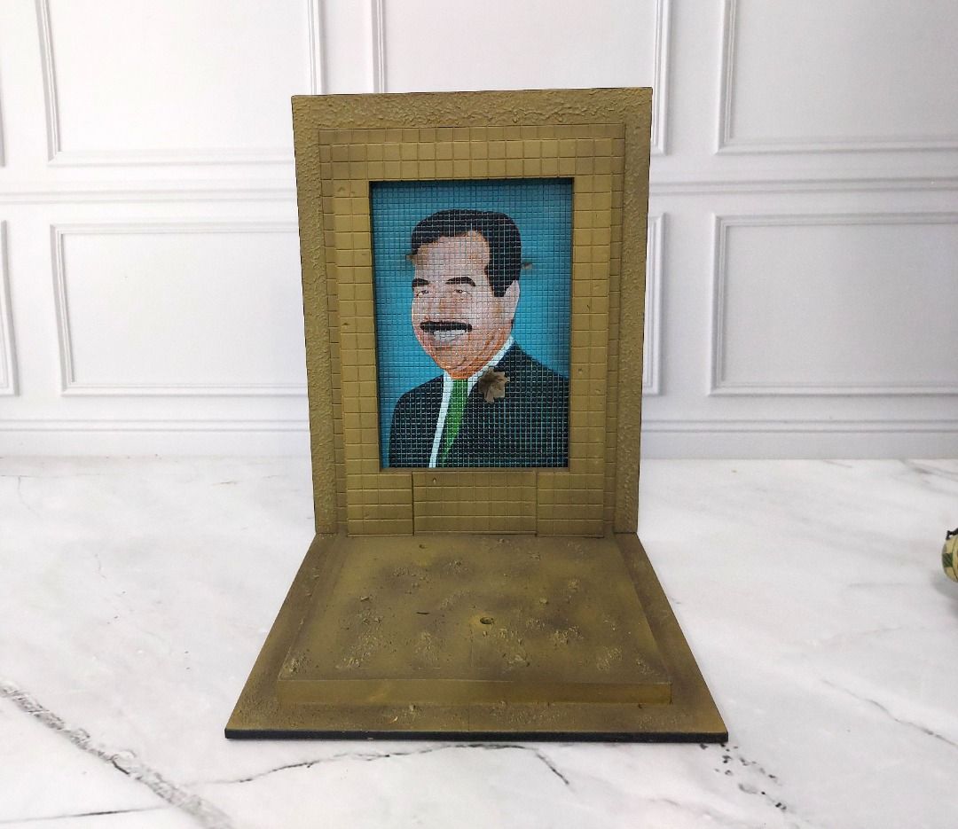U.S. Army Action Figure W/Bullet Riddled Saddam Hussein Base Dusty ...