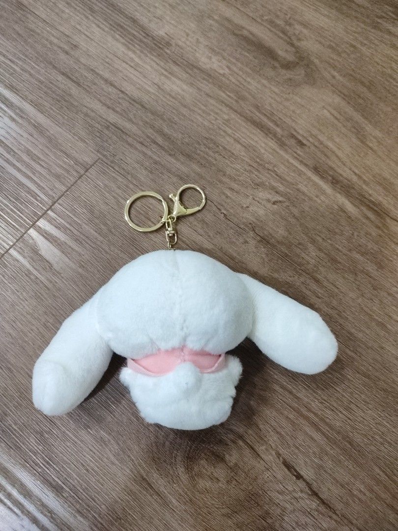 Cinnamoroll keychain, Hobbies & Toys, Memorabilia & Collectibles, Fan ...