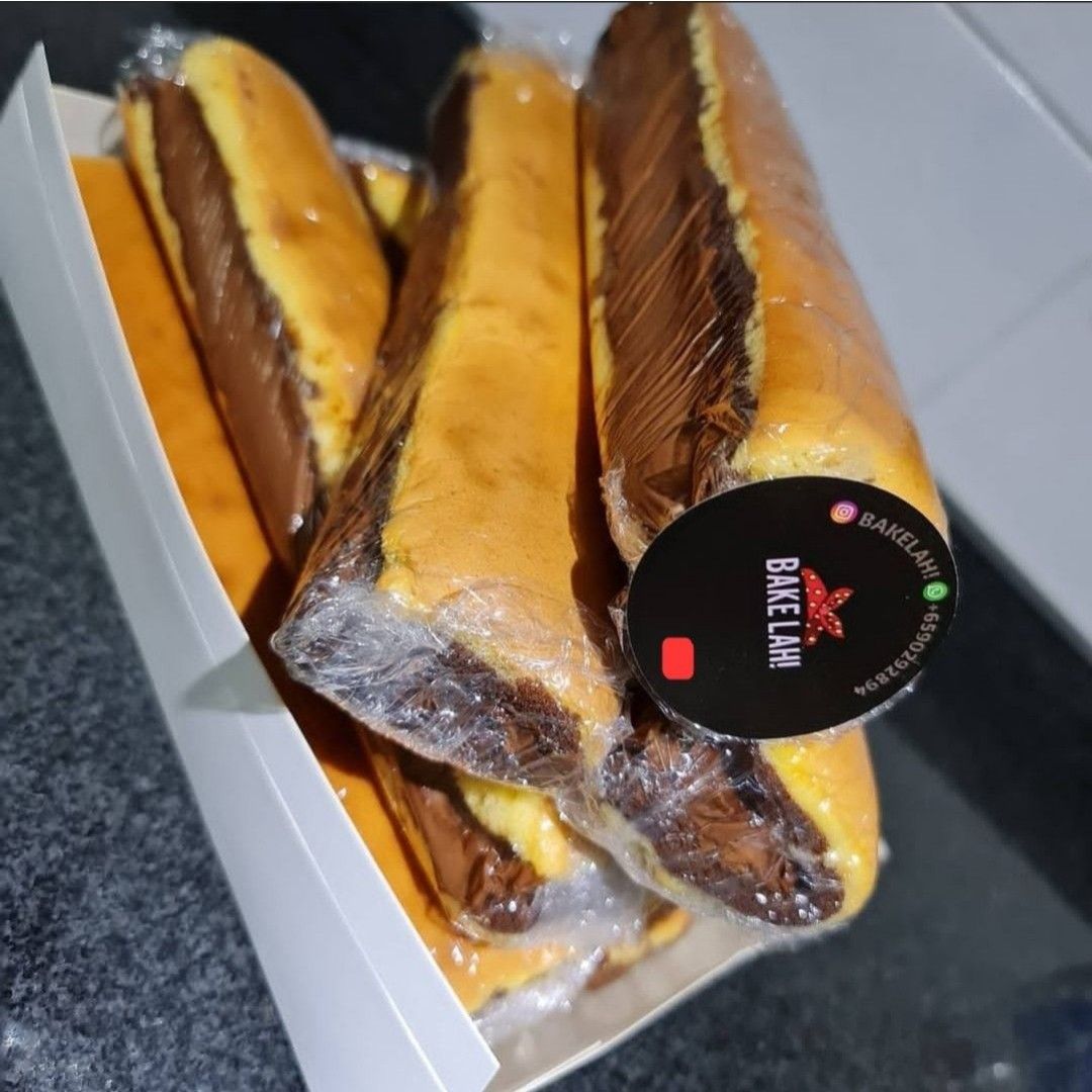 Halal Kek Tapak Kuda Nutella, Food & Drinks, Homemade Bakes on Carousell
