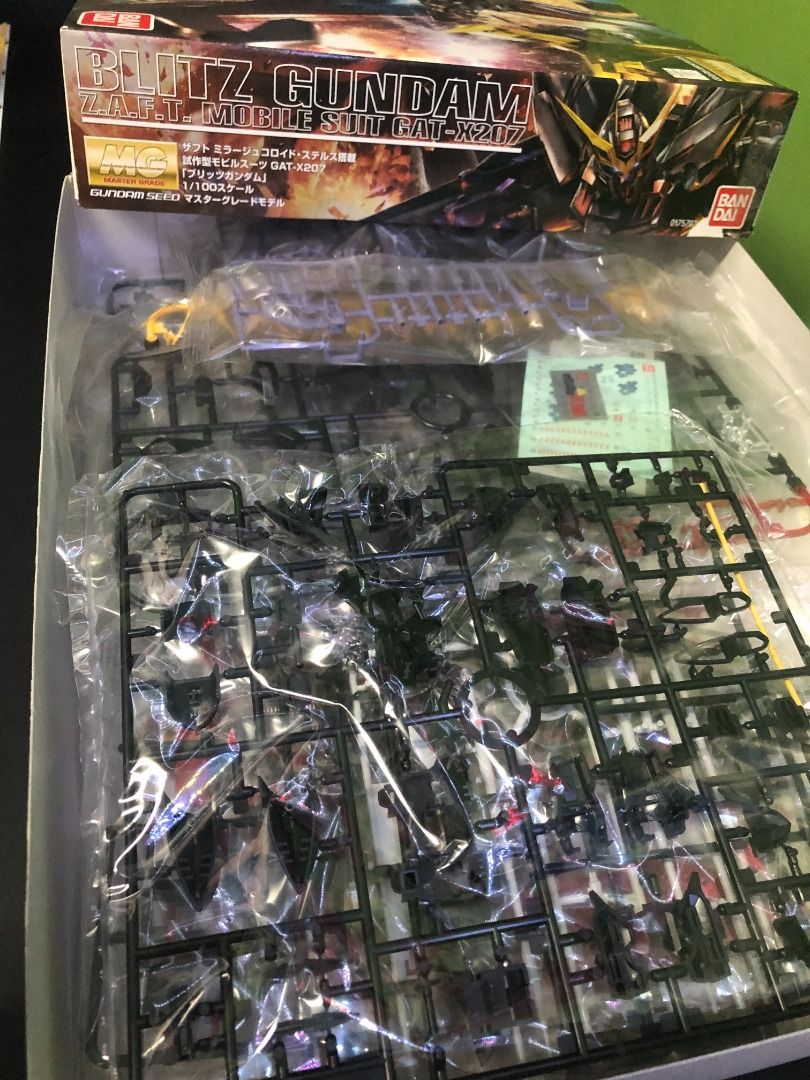 MG BLITZ GUNDAM 1/100 BANDAI GUNDAM SEED DESTINY ZAFT, Hobbies & Toys ...