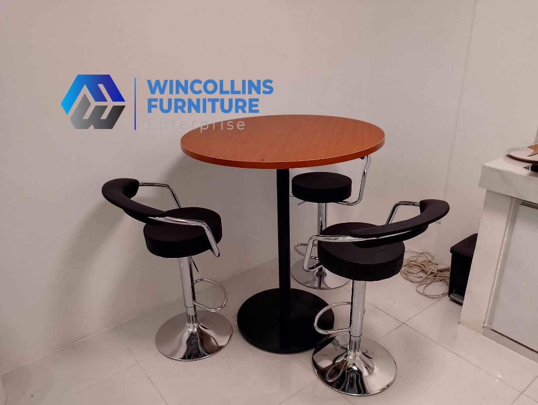 PANTRY TABLE & CHAIRS, Furniture & Home Living, Furniture, Tables ...