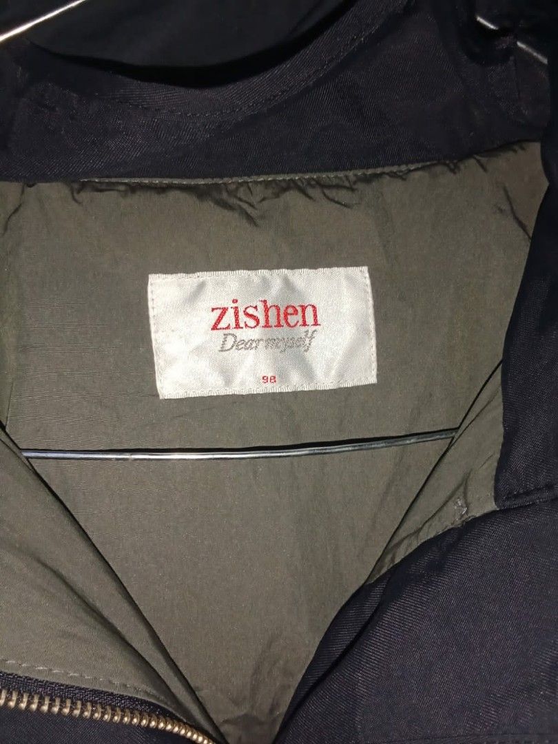 Parka zishen, Fesyen Pria, Pakaian , Atasan di Carousell