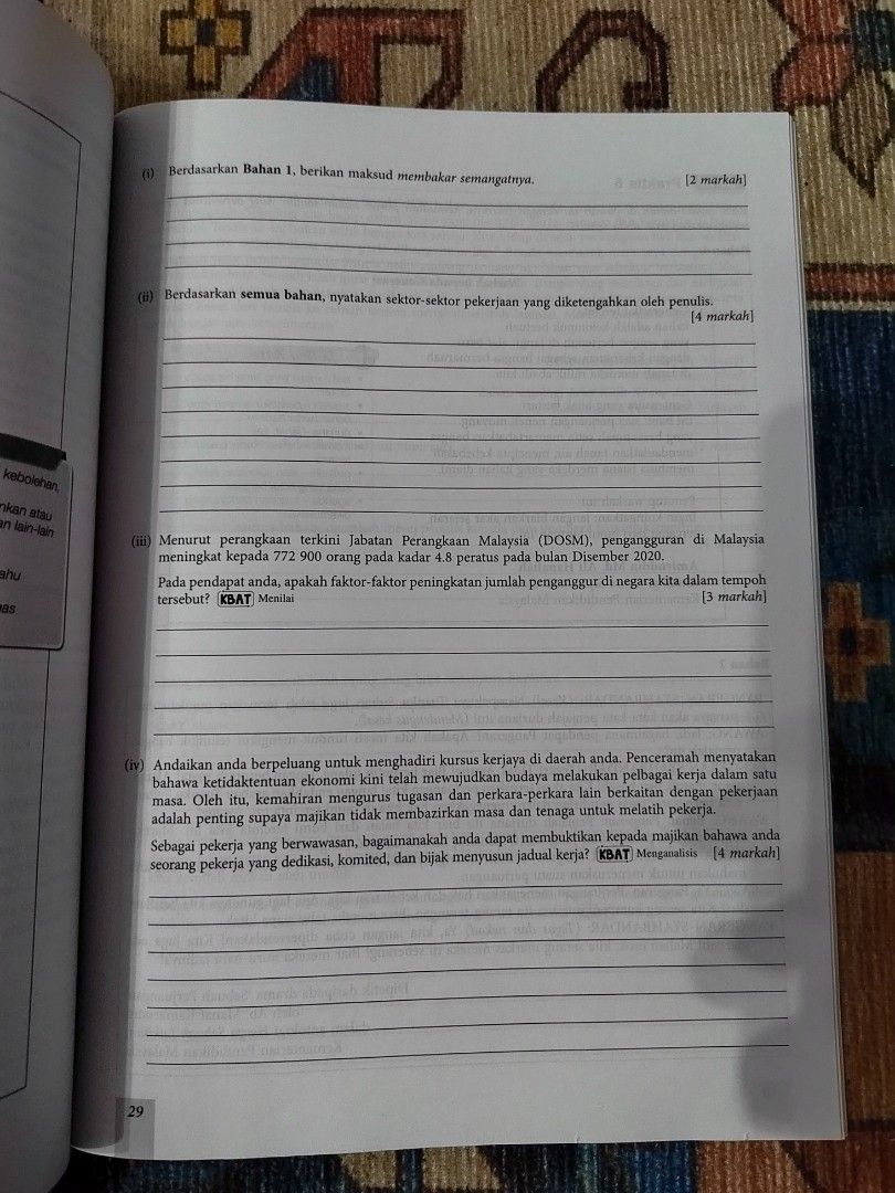 PRAKTIS BITARA KOMSAS SPM&PBD TINGKATAN 4 KSSM, Hobbies & Toys, Books & Magazines, Textbooks on ...