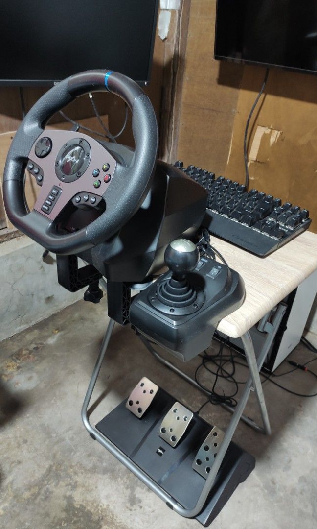 PXN V9 racing wheel (Almost bnew) kunin nyo na , di na nagagamit bc sa ...