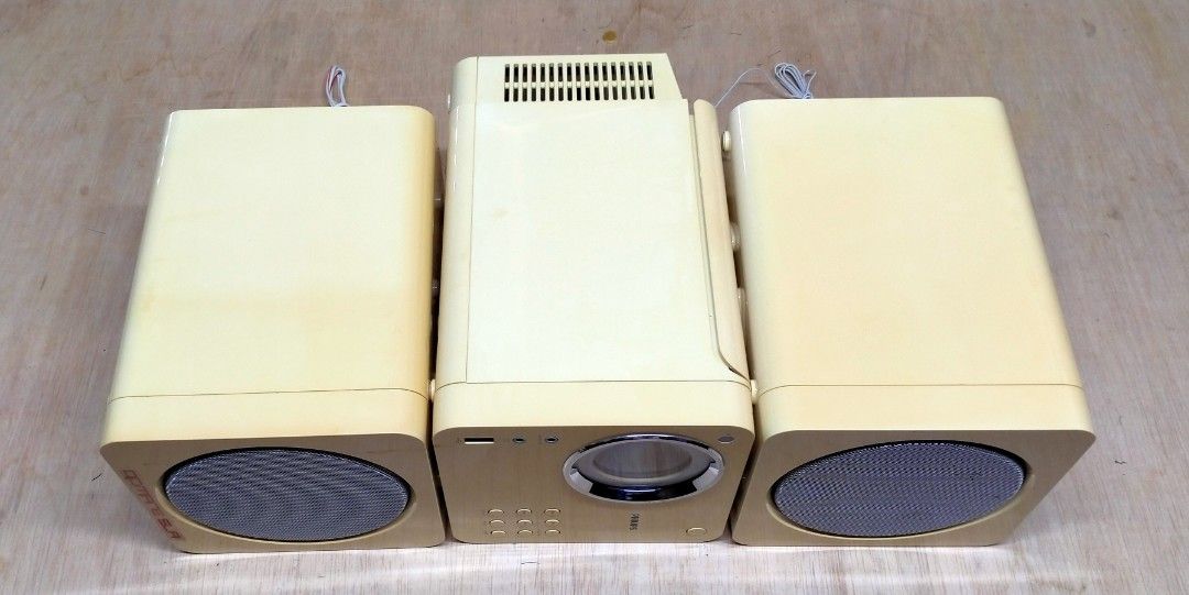 Vintage Philips CD Player, Audio, Portable Music Players on Carousell