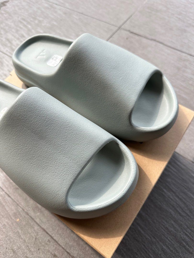 Yeezy Slide Salt, Men's Fashion, Footwear, Sneakers on Carousell