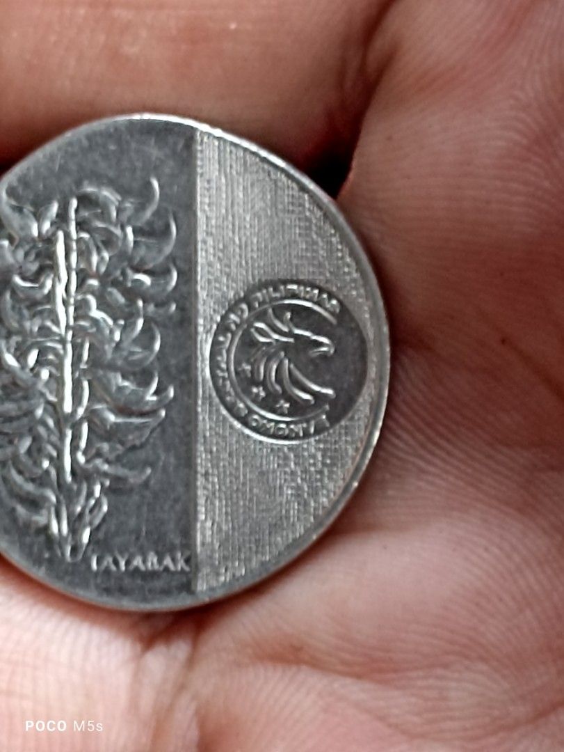 5 peso error coin, Hobbies & Toys, Memorabilia & Collectibles, Currency ...