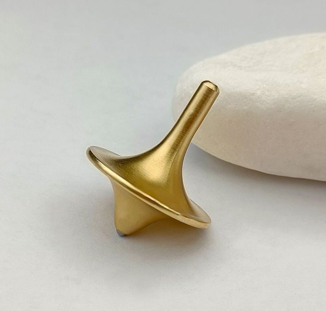 A real version of that endlessly spinning top from ‘Inception’, Hobbies ...