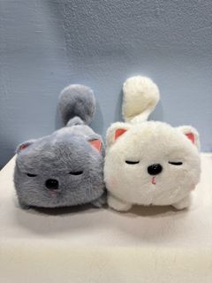 Brand New Funclaw Cute HUGE MEDIUM Furry Fortune Huat Cat, Hobbies ...