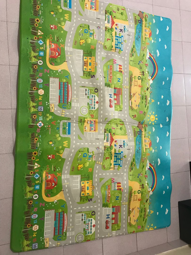 Dwinguler playmat, Babies & Kids, Infant Playtime on Carousell
