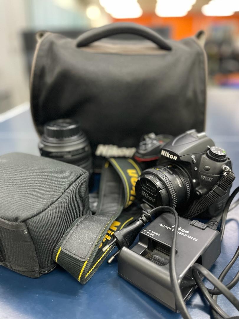 Full Set DSLR Camera Nikon D7000 with Speedlight, Photography, Cameras ...