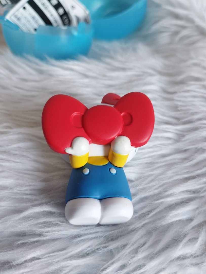 Hello Kitty Hide and Seek Gacha Takara Tomy Figure, Hobbies & Toys ...