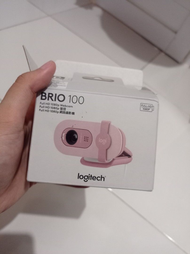 Logitech Brio 100 Webcam Rose Kamera, Elektronik, Lainnya di Carousell
