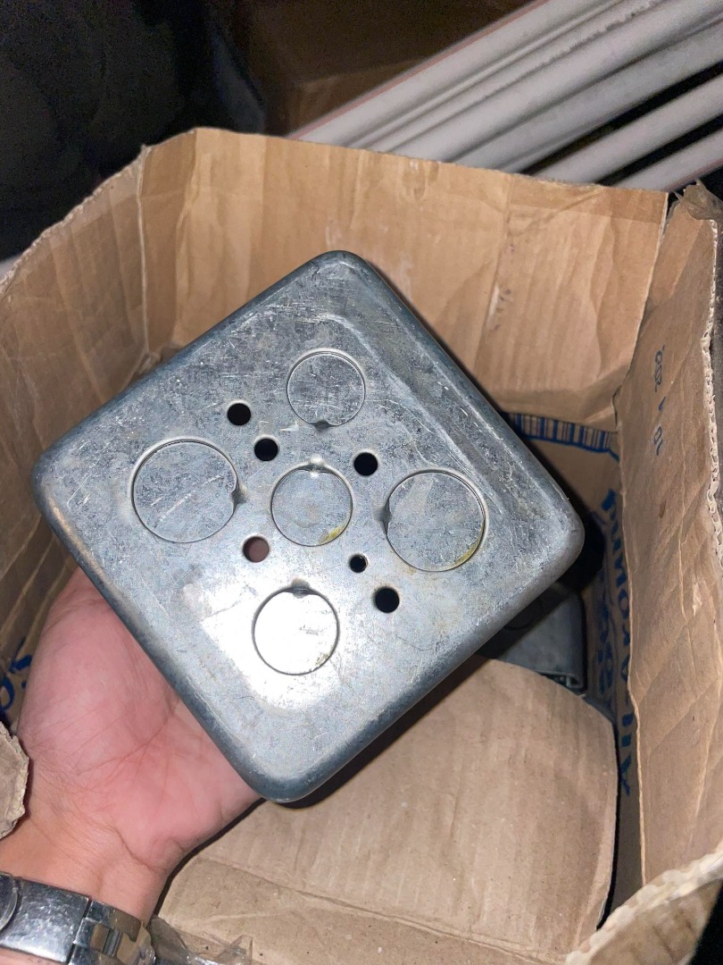 METAL SQUARE BOX, Commercial & Industrial, Construction & Building ...