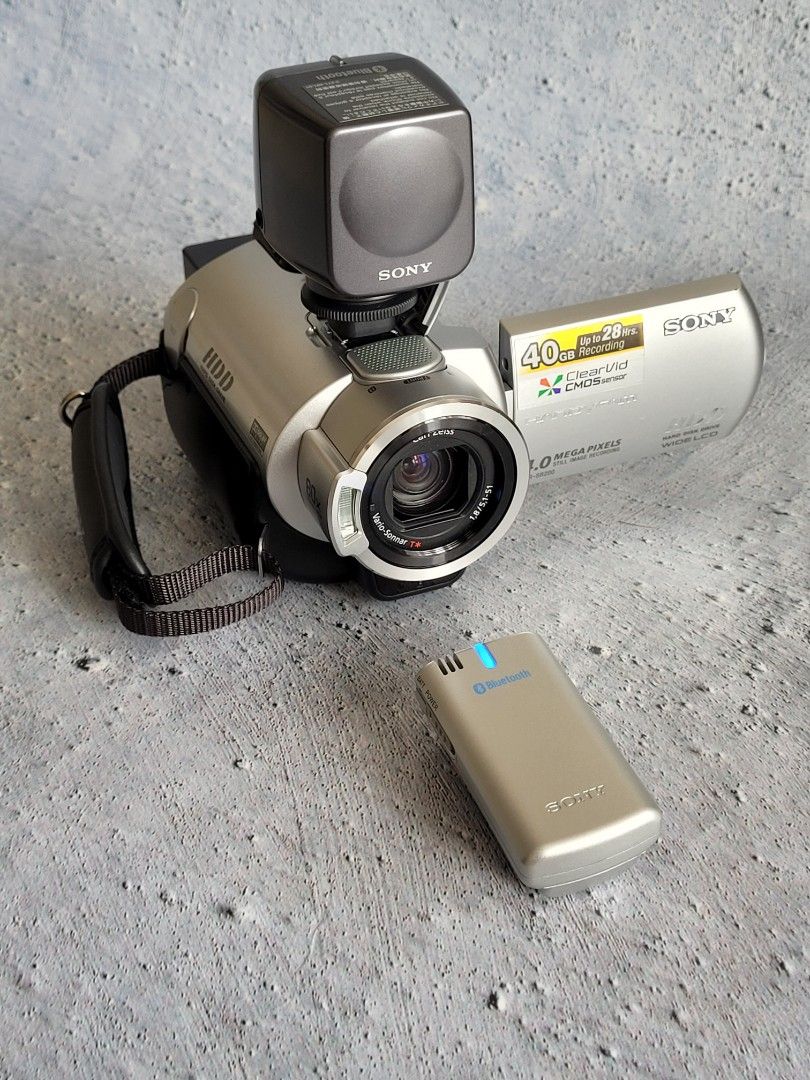 [$1 if buying any SONY Handycam] Bluetooth 5.1 Channel Wireless Mic ...
