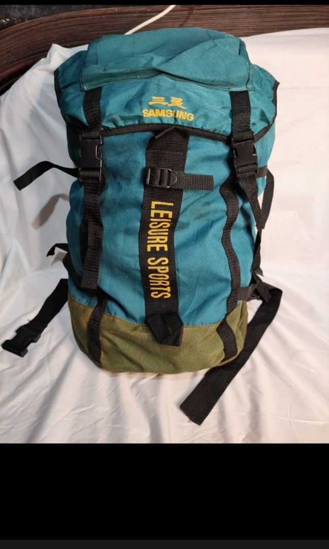 Samsung Backpack Hiking 50L, Men's Fashion, Bags, Backpacks on Carousell