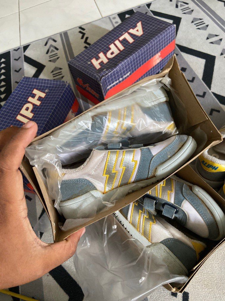 vintage malaysia aliph, Men's Fashion, Footwear, Sneakers on Carousell