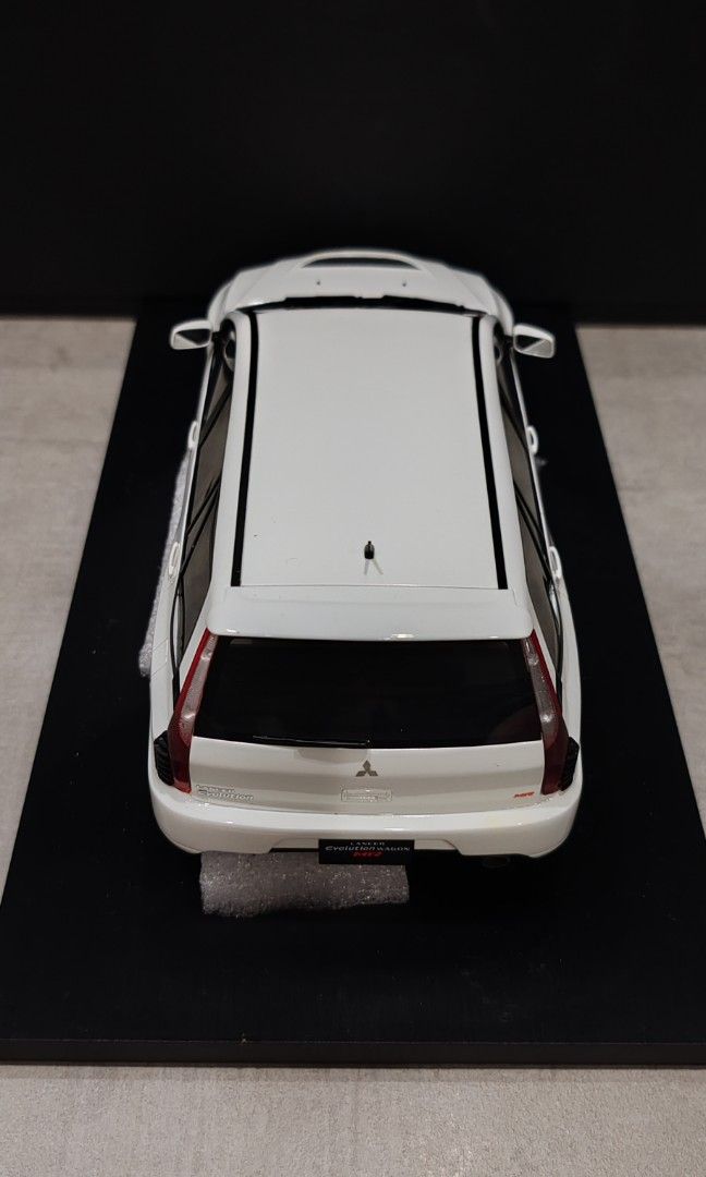 1/18 Engup Models Mitsubishi Lancer Evolution 9 MR Wagon CT9A (White ...