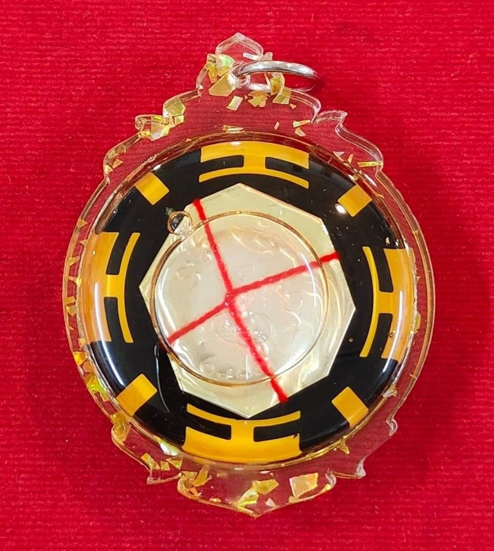 Archan Thep ( casino chip ) amulet, Hobbies & Toys, Memorabilia ...